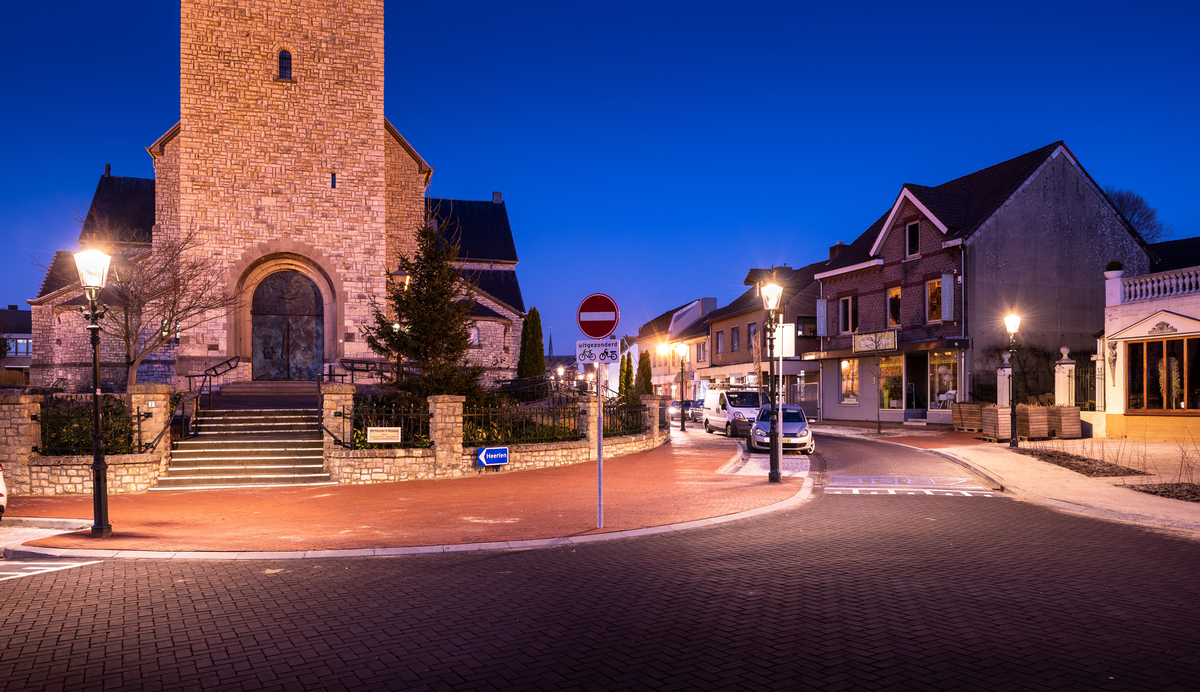 Klassieke verlichting voor kerkpleinen en centra | Lightronics